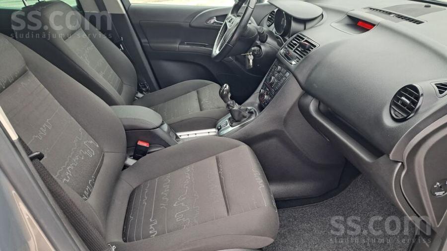 Brown Opel Meriva 2011 in Ogre, with an engine capacity of 1.40 L and mileage of 116 thousand km for 4850 €, photo 14 on AUTOMOTO.COM.LV