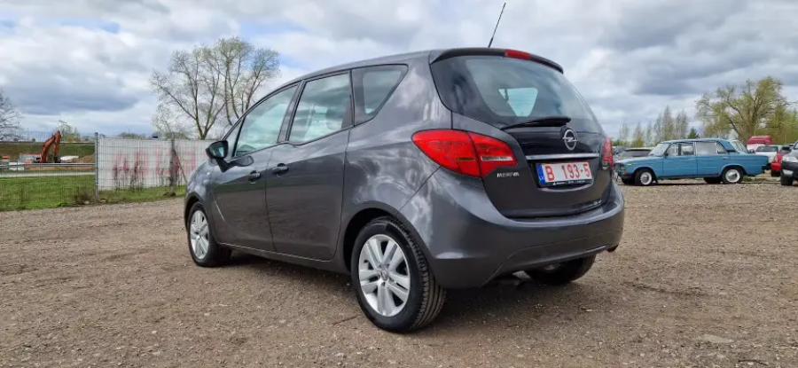 Brown Opel Meriva 2011 in Daugavpils, with an engine capacity of 1.70 L and mileage of 252 thousand km for 5350 €, photo 4 on AUTOMOTO.COM.LV