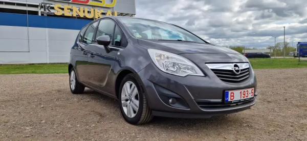 Brown Opel Meriva 2011 in Daugavpils, with an engine capacity of 1.70 L and mileage of 252 thousand km for 5350 €, photo 7 on AUTOMOTO.COM.LV