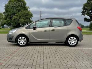 Brown Opel Meriva 2011 in Cesis, with an engine capacity of 1.40 L and mileage of 266 thousand km for 4450 €, photo 6 on AUTOMOTO.COM.LV