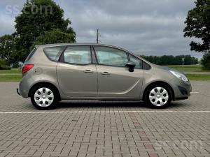 Brown Opel Meriva 2011 in Cesis, with an engine capacity of 1.40 L and mileage of 266 thousand km for 4450 €, photo 7 on AUTOMOTO.COM.LV