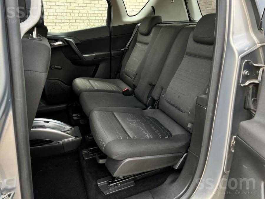 Brown Opel Meriva 2011 in Cesis, with an engine capacity of 1.40 L and mileage of 266 thousand km for 4450 €, photo 10 on AUTOMOTO.COM.LV