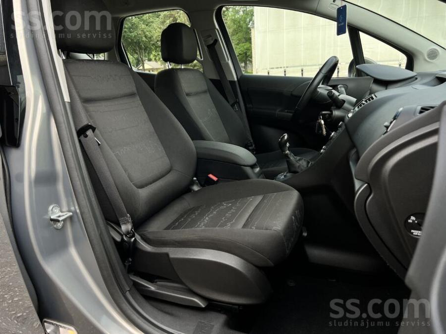 Brown Opel Meriva 2011 in Cesis, with an engine capacity of 1.40 L and mileage of 266 thousand km for 4450 €, photo 12 on AUTOMOTO.COM.LV