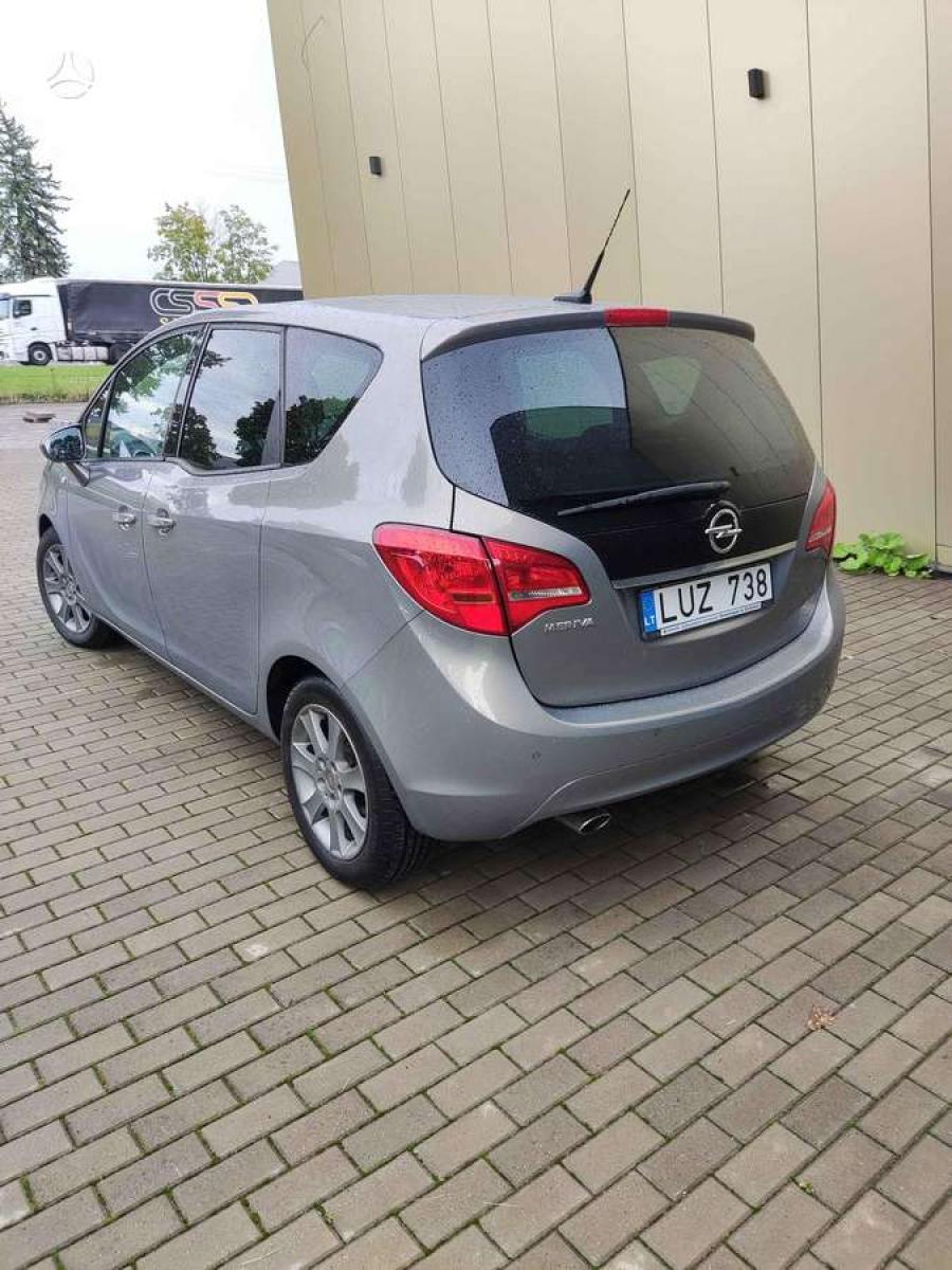 Brown Opel Meriva 2011 in Kaunas, with an engine capacity of 1.36 L and mileage of 190 thousand km for 3300 €, photo 4 on AUTOMOTO.COM.LV