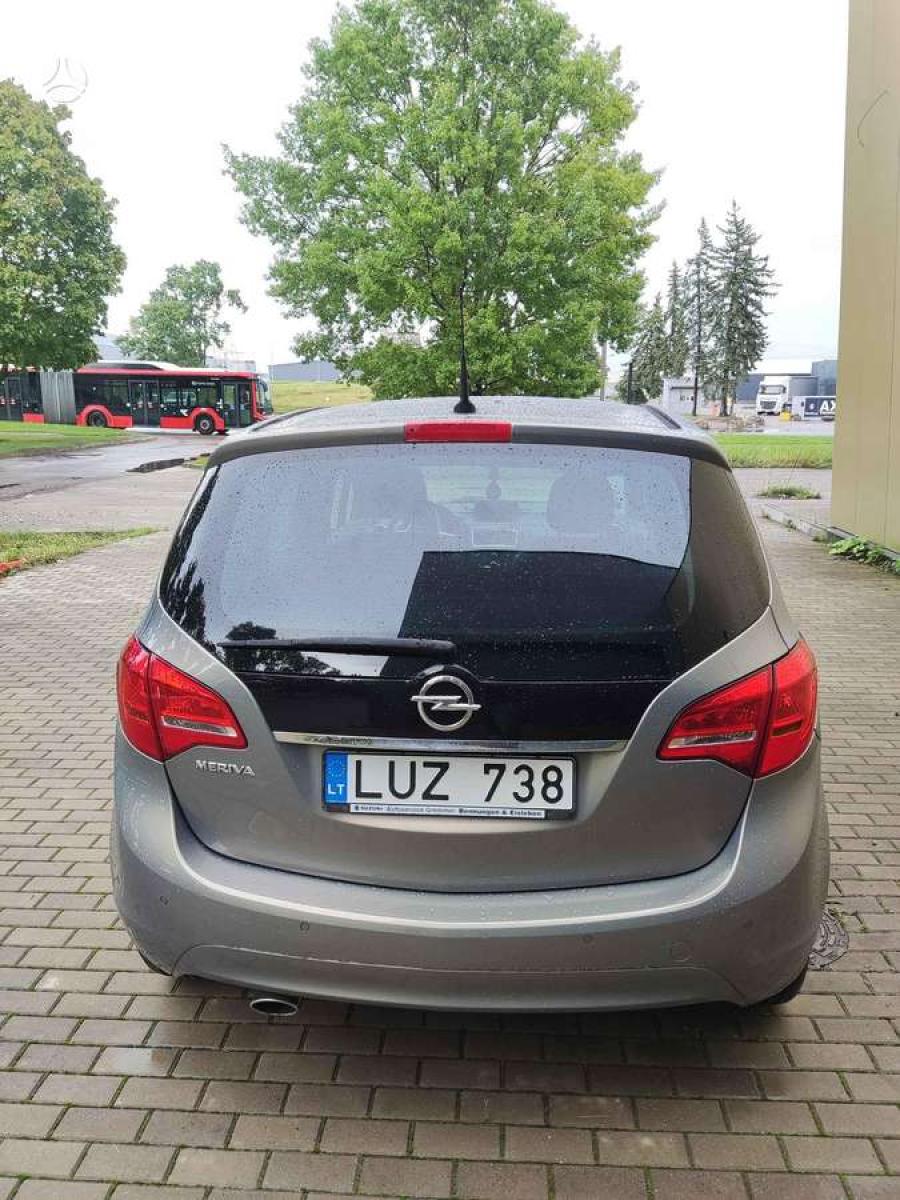 Brown Opel Meriva 2011 in Kaunas, with an engine capacity of 1.36 L and mileage of 190 thousand km for 3300 €, photo 9 on AUTOMOTO.COM.LV