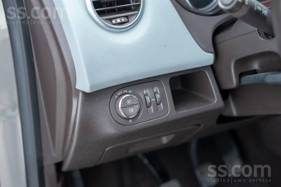 Brūns Opel Meriva 2011 Liepāja, ar dzinēja tilpumu 1.70 L un nobraukumu 192 tūkst. km par 4400 €, foto 23 vietnē AUTOMOTO.COM.LV