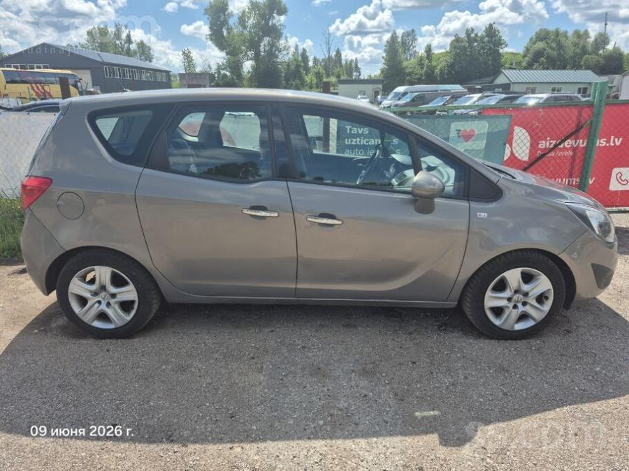 Brūns Opel Meriva 2012 Daugavpils, ar dzinēja tilpumu 1.70 L un nobraukumu 236 tūkst. km par 3300 €, foto 3 vietnē AUTOMOTO.COM.LV