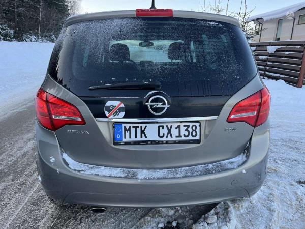 Brūns Opel Meriva 2013 Plungė, ar dzinēja tilpumu 1.69 L un nobraukumu 257 tūkst. km par 3800 €, foto 5 vietnē AUTOMOTO.COM.LV