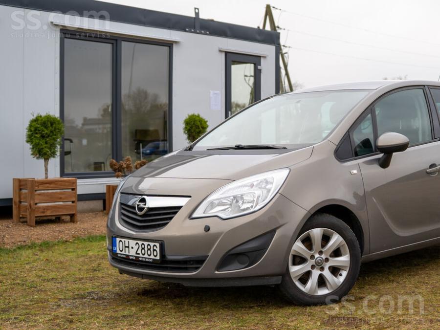 Brown Opel Meriva 2013 in Kuldiga, with an engine capacity of 1.40 L and mileage of 201 thousand km for 4990 €, photo 4 on AUTOMOTO.COM.LV