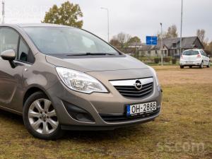Brown Opel Meriva 2013 in Kuldiga, with an engine capacity of 1.40 L and mileage of 201 thousand km for 4990 €, photo 5 on AUTOMOTO.COM.LV