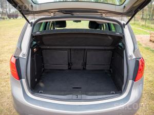 Brown Opel Meriva 2013 in Kuldiga, with an engine capacity of 1.40 L and mileage of 201 thousand km for 4990 €, photo 13 on AUTOMOTO.COM.LV