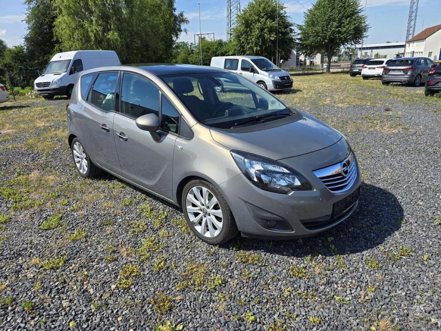 Brown Opel Meriva 2013 in Marijampole, with an engine capacity of 1.69 L and mileage of 280 thousand km for 3700 €, photo 1 on AUTOMOTO.COM.LV