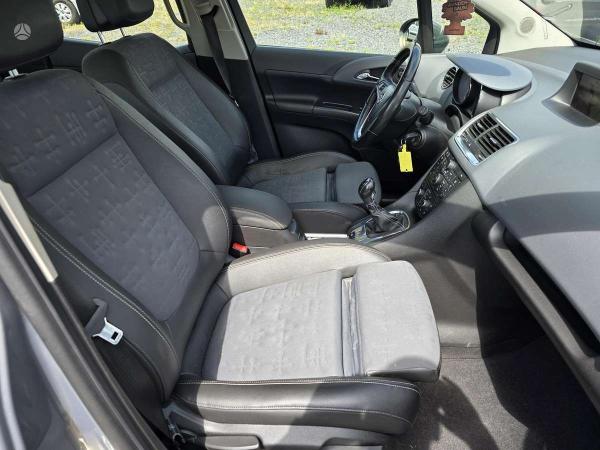 Brown Opel Meriva 2013 in Marijampole, with an engine capacity of 1.69 L and mileage of 280 thousand km for 3700 €, photo 9 on AUTOMOTO.COM.LV