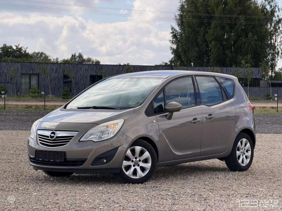 Brown Opel Meriva 2013 in Taurage, with an engine capacity of 1.70 L and mileage of 213 thousand km for 2950 €, photo 1 on AUTOMOTO.COM.LV