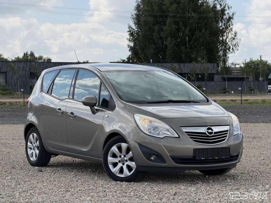 Brown Opel Meriva 2013 in Taurage, with an engine capacity of 1.70 L and mileage of 213 thousand km for 2950 €, photo 5 on AUTOMOTO.COM.LV