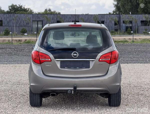 Brown Opel Meriva 2013 in Taurage, with an engine capacity of 1.70 L and mileage of 213 thousand km for 2950 €, photo 9 on AUTOMOTO.COM.LV