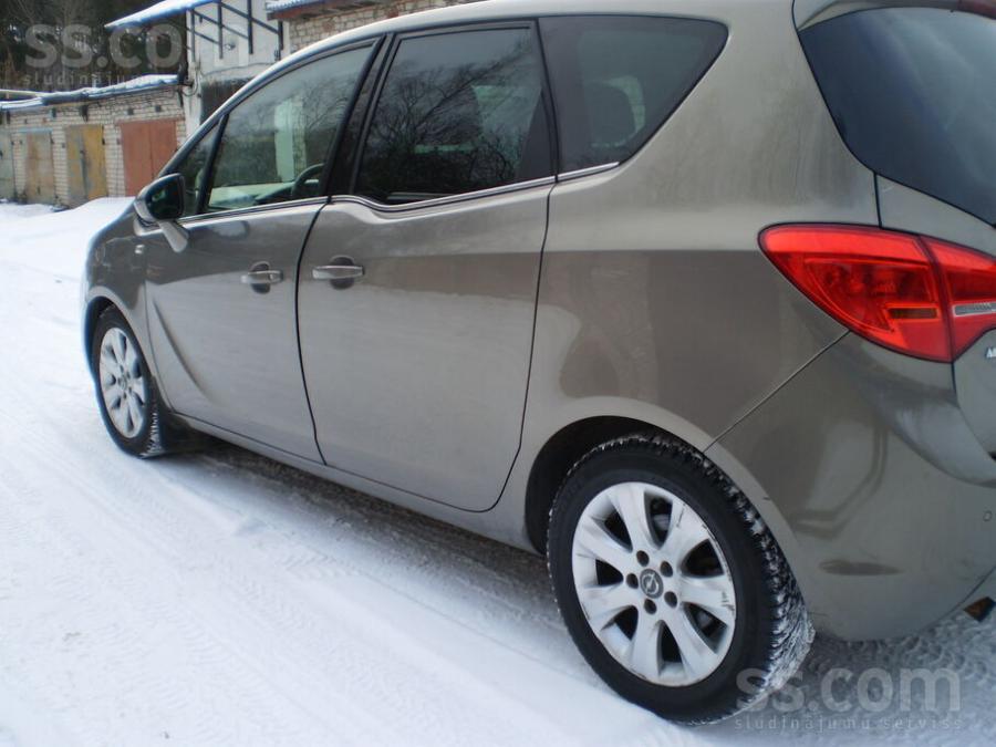 Brown Opel Meriva 2014 in Daugavpils, with an engine capacity of 1.70 L and mileage of 257 thousand km for 3650 €, photo 3 on AUTOMOTO.COM.LV