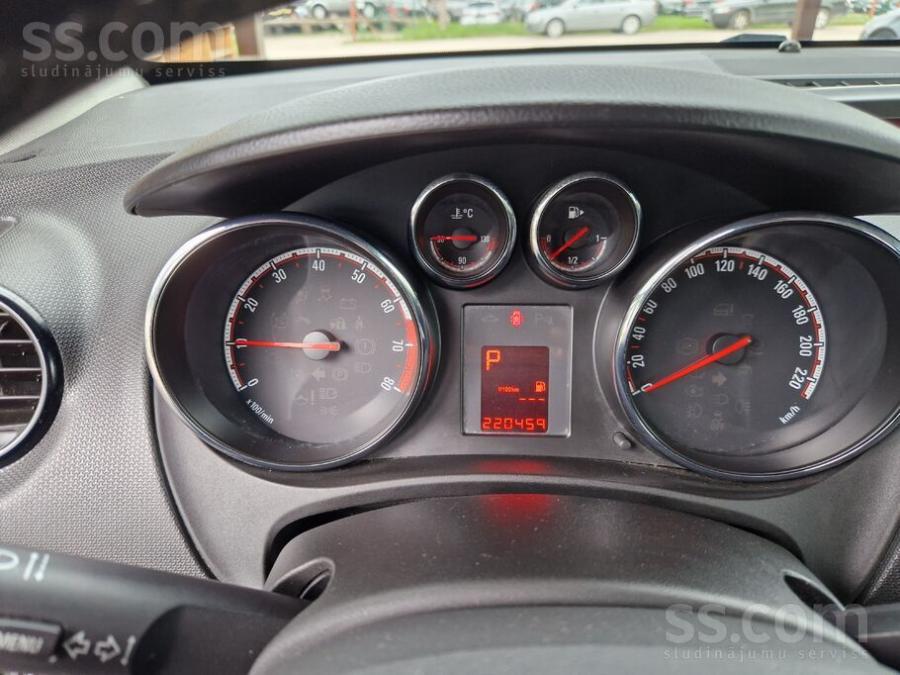 Brown Opel Meriva 2014 in Ogre, with an engine capacity of 1.40 L and mileage of 220 thousand km for 5950 €, photo 15 on AUTOMOTO.COM.LV