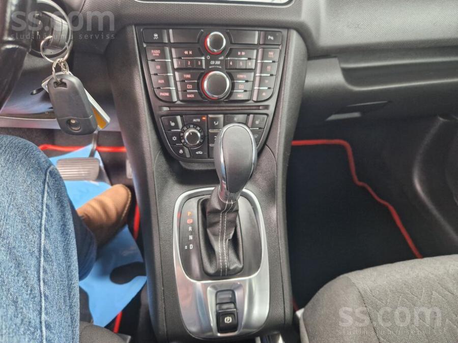 Brown Opel Meriva 2014 in Ogre, with an engine capacity of 1.40 L and mileage of 220 thousand km for 5950 €, photo 17 on AUTOMOTO.COM.LV