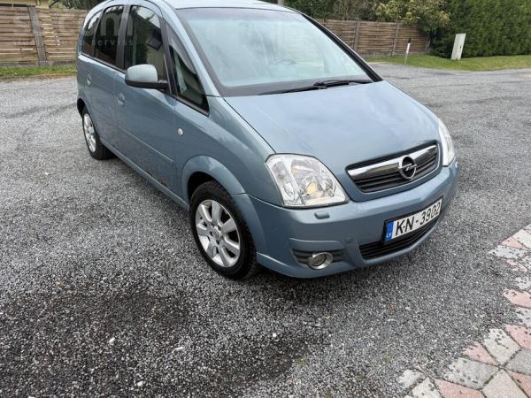 Opel Meriva 2006 in Saldus on AUTOMOTO.COM.LV Green Opel Meriva 2006 in Saldus, with an engine capacity of 1.70 L and mileage of 305 thousand km for 990 €, photo 3 on AUTOMOTO.COM.LV