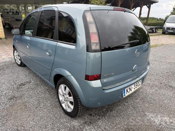 Opel Meriva 2006 in Saldus on AUTOMOTO.COM.LV Green Opel Meriva 2006 in Saldus, with an engine capacity of 1.70 L and mileage of 305 thousand km for 990 €, photo 6 on AUTOMOTO.COM.LV