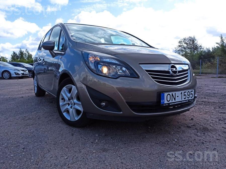 Zaļš Opel Meriva 2012 Daugavpils, ar dzinēja tilpumu 1.70 L un nobraukumu 0 tūkst. km par 3300 €, foto 3 vietnē AUTOMOTO.COM.LV