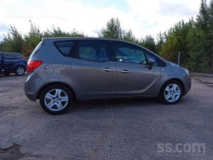 Zaļš Opel Meriva 2012 Daugavpils, ar dzinēja tilpumu 1.70 L un nobraukumu 0 tūkst. km par 3300 €, foto 9 vietnē AUTOMOTO.COM.LV
