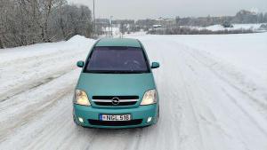 Green Opel Meriva 2004 in Vilnius, with an engine capacity of 1.69 L and mileage of 335 thousand km for 550 €, photo  on AUTOMOTO.COM.LV
