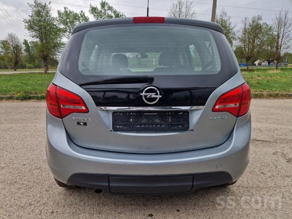 Green Opel Meriva 2011 in Ogre, with an engine capacity of 1.40 L and mileage of 202 thousand km for 5350 €, photo 6 on AUTOMOTO.COM.LV