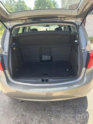 Zaļš Opel Meriva 2012 Daugavpils, ar dzinēja tilpumu 1.70 L un nobraukumu 237 tūkst. km par 3400 €, foto 6 vietnē AUTOMOTO.COM.LV