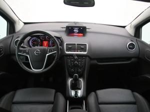 Green Opel Meriva 2016 in Vilnius, with an engine capacity of 1.40 L and mileage of 93 thousand km for 8299 €, photo 3 on AUTOMOTO.COM.LV