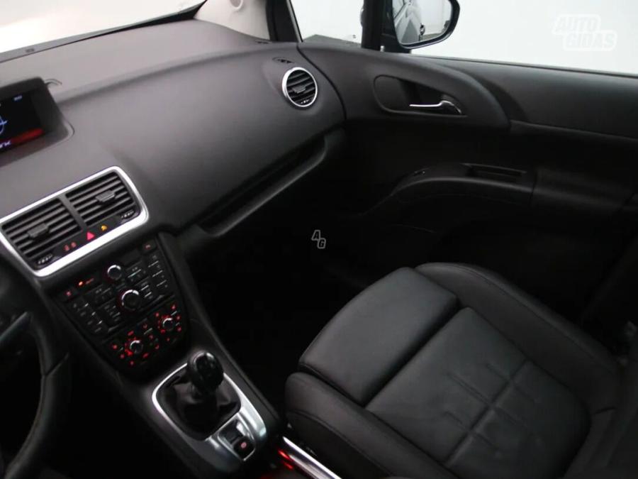 Green Opel Meriva 2016 in Vilnius, with an engine capacity of 1.40 L and mileage of 93 thousand km for 8299 €, photo 22 on AUTOMOTO.COM.LV