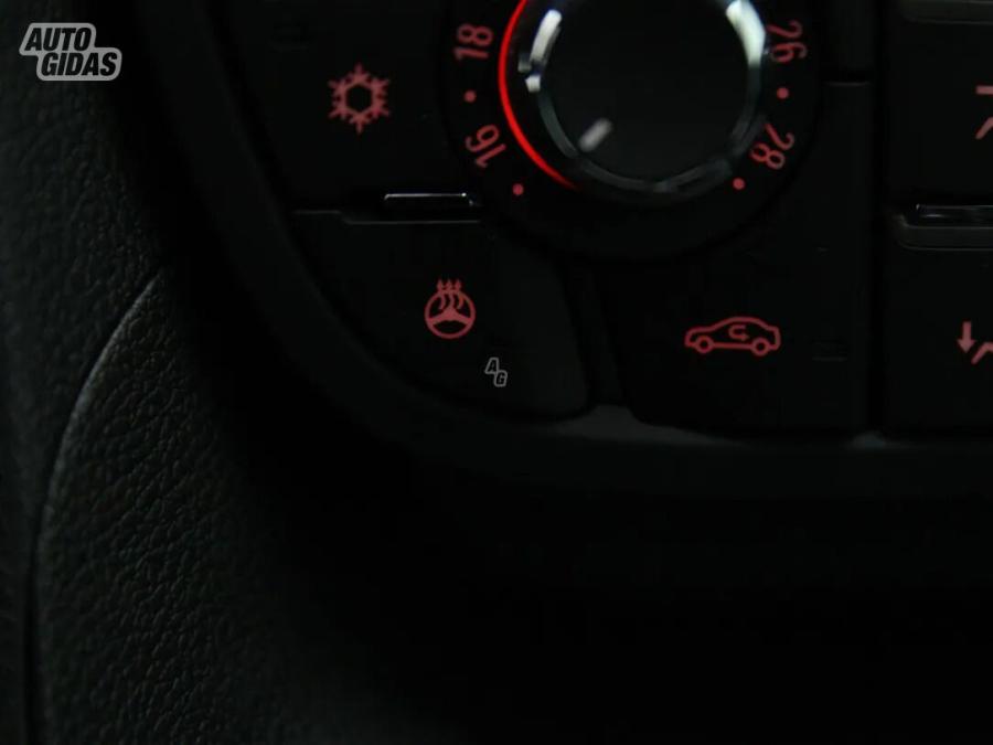 Green Opel Meriva 2016 in Vilnius, with an engine capacity of 1.40 L and mileage of 93 thousand km for 8299 €, photo 31 on AUTOMOTO.COM.LV