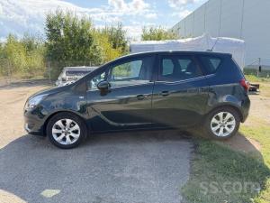 Zaļš Opel Meriva 2016 Daugavpils, ar dzinēja tilpumu 1.40 L un nobraukumu 142 tūkst. km par 7950 €, foto 4 vietnē AUTOMOTO.COM.LV