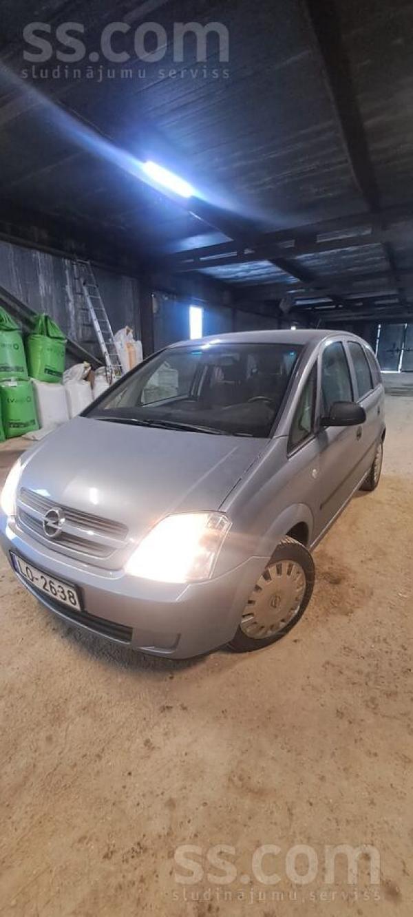 Grey Opel Meriva 2003 in Tukums, with an engine capacity of 1.60 L and mileage of 160 thousand km for 1200 €, photo 2 on AUTOMOTO.COM.LV