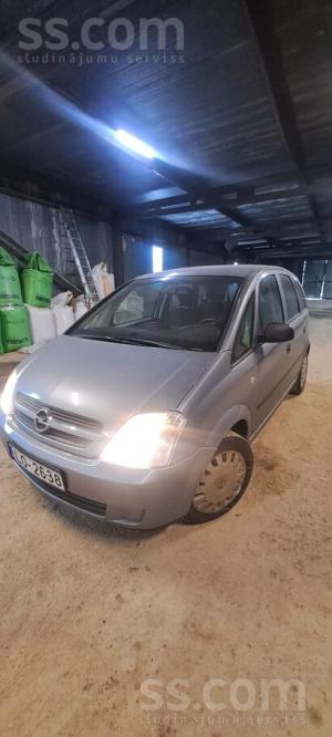 Grey Opel Meriva 2003 in Tukums, with an engine capacity of 1.60 L and mileage of 160 thousand km for 1200 €, photo 3 on AUTOMOTO.COM.LV