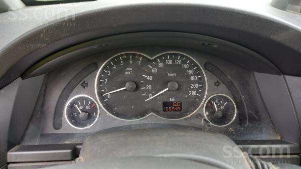 Grey Opel Meriva 2003 in Preili, with an engine capacity of 1.60 L and mileage of 167 thousand km for 850 €, photo 8 on AUTOMOTO.COM.LV
