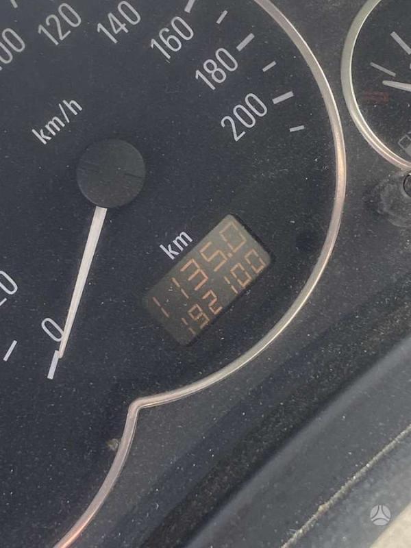 Opel Meriva 2003 Panevēža vietnē Pelēks Opel Meriva 2003 Panevēža, ar dzinēja tilpumu 1.69 L un nobraukumu 192 tūkst. km par 1150 €, foto 8 vietnē AUTOMOTO.COM.LV