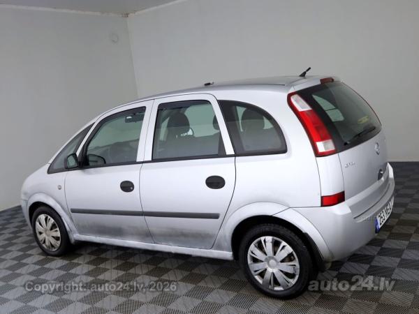 Pelēks Opel Meriva 2004 Tallina, ar dzinēja tilpumu 1.60 L un nobraukumu 264 tūkst. km par 599 €, foto 4 vietnē AUTOMOTO.COM.LV