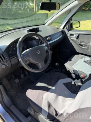 Grey Opel Meriva 2004 in Ogre, with an engine capacity of 1.60 L and mileage of 165 thousand km for 1300 €, photo 8 on AUTOMOTO.COM.LV