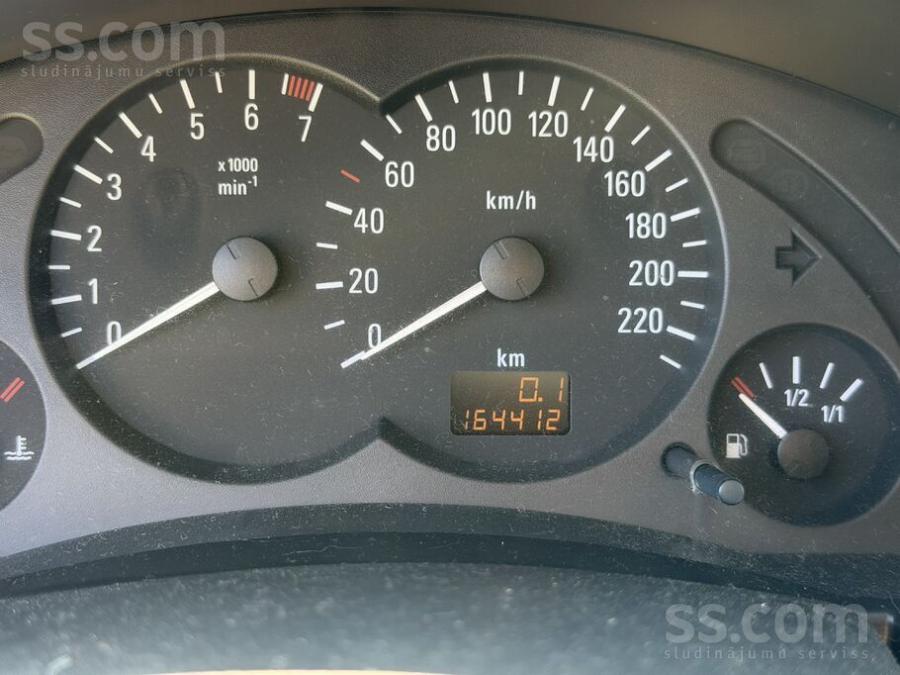 Grey Opel Meriva 2004 in Ogre, with an engine capacity of 1.60 L and mileage of 165 thousand km for 1300 €, photo 10 on AUTOMOTO.COM.LV
