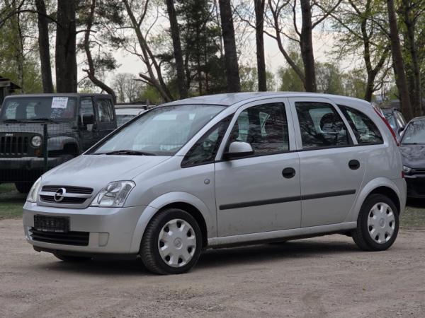 Grey Opel Meriva 2004 in Riga, with an engine capacity of 1.60 L and mileage of 198 thousand km for 2450 €, photo 3 on AUTOMOTO.COM.LV