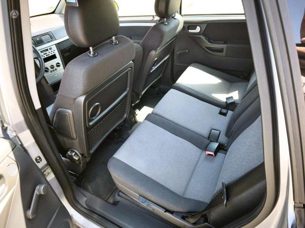 Grey Opel Meriva 2004 in Klaipeda, with an engine capacity of 1.60 L and mileage of 180 thousand km for 1150 €, photo 9 on AUTOMOTO.COM.LV