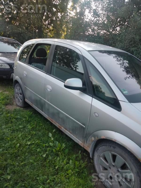 Grey Opel Meriva 2004 in Tukums, with an engine capacity of 1.70 L and mileage of 230 thousand km for 800 €, photo 1 on AUTOMOTO.COM.LV
