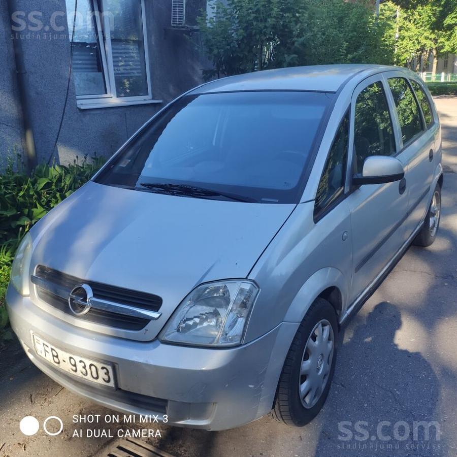 Pelēks Opel Meriva 2004 Rīga, ar dzinēja tilpumu 1.60 L un nobraukumu 260 tūkst. km par 950 €, foto 1 vietnē AUTOMOTO.COM.LV