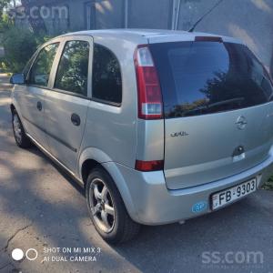 Pelēks Opel Meriva 2004 Rīga, ar dzinēja tilpumu 1.60 L un nobraukumu 260 tūkst. km par 950 €, foto 3 vietnē AUTOMOTO.COM.LV