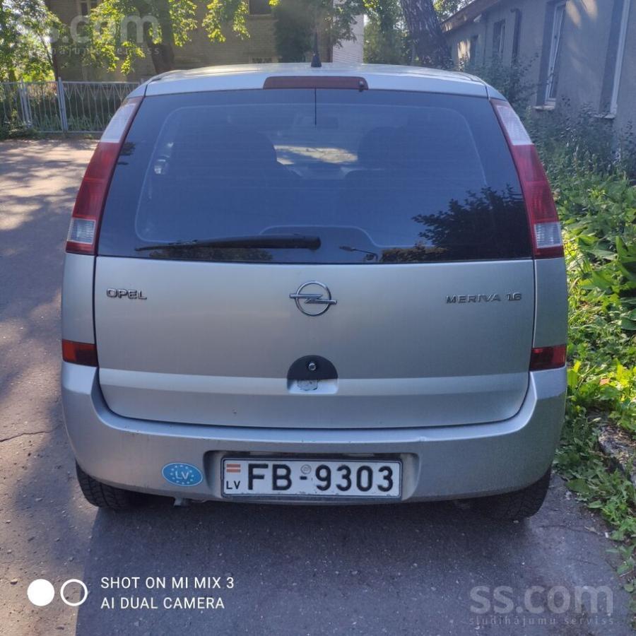 Pelēks Opel Meriva 2004 Rīga, ar dzinēja tilpumu 1.60 L un nobraukumu 260 tūkst. km par 950 €, foto 5 vietnē AUTOMOTO.COM.LV