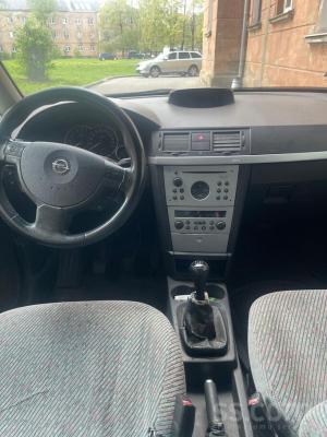 Pelēks Opel Meriva 2004 Rīga, ar dzinēja tilpumu 1.60 L un nobraukumu 260 tūkst. km par 950 €, foto 7 vietnē AUTOMOTO.COM.LV