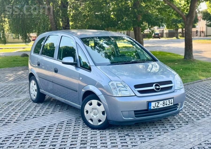 Grey Opel Meriva 2004 in Ventspils, with an engine capacity of 1.60 L and mileage of 200 thousand km for 1200 €, photo 3 on AUTOMOTO.COM.LV