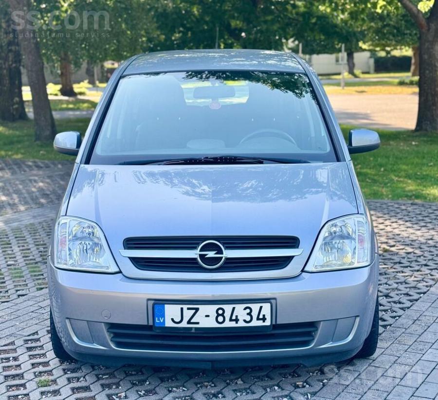 Grey Opel Meriva 2004 in Ventspils, with an engine capacity of 1.60 L and mileage of 200 thousand km for 1200 €, photo 5 on AUTOMOTO.COM.LV